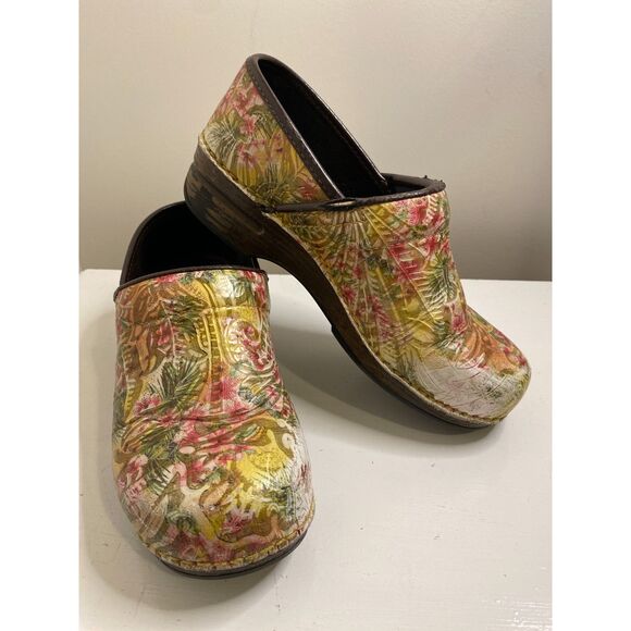Dansko | Shoes | Dansko Xp Size 4 Tropical Floral Tooled Leather ...
